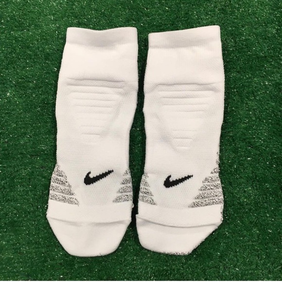 Nike | Underwear & Socks | New Nfl Nike Grip Football Socks Quarter ...